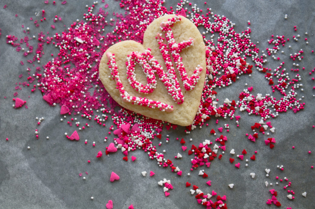 sunday sweets: sugar cookies - Pass the Cookies