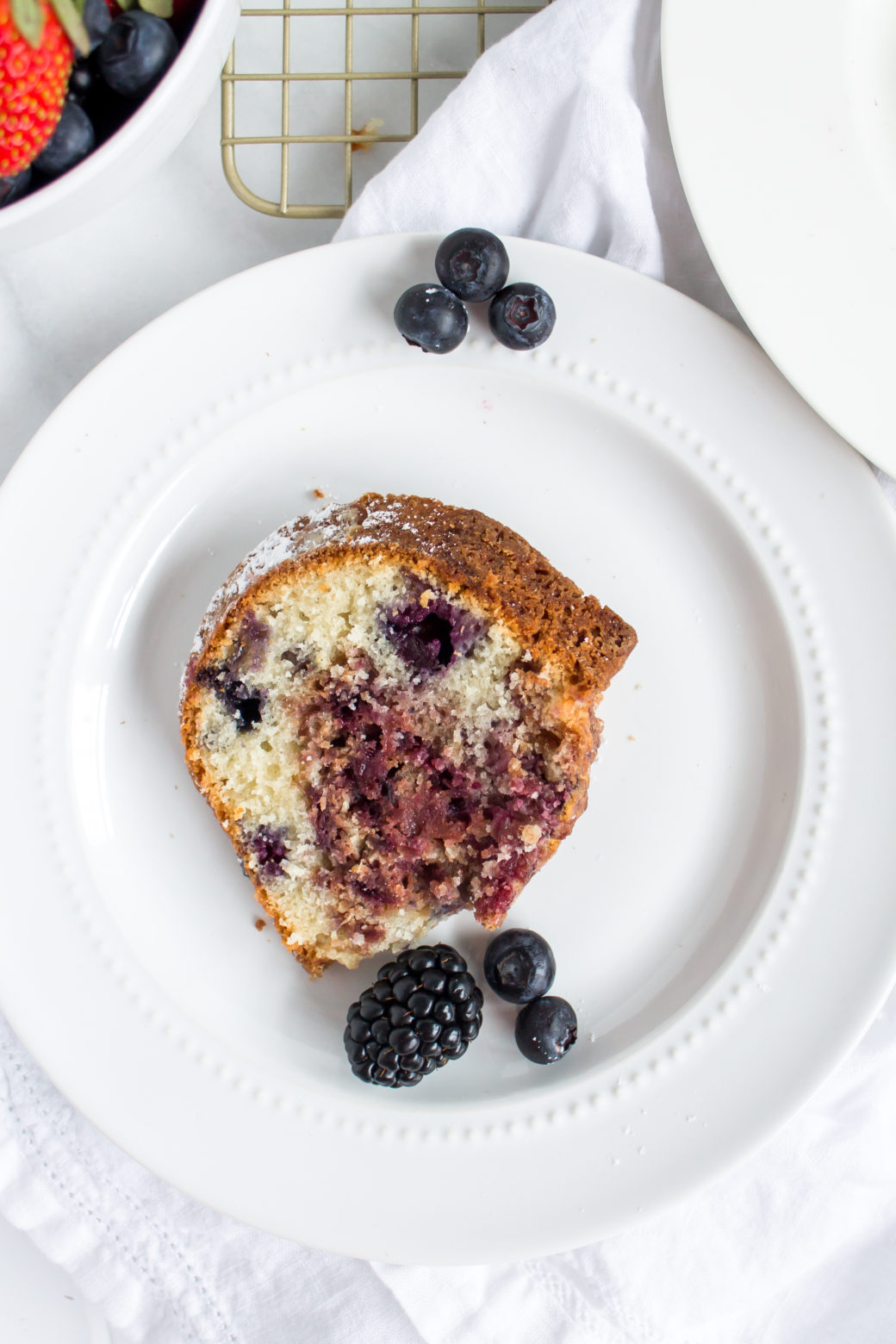 roasted berry coffee cake - Pass the Cookies